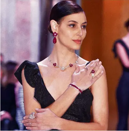 TENDENCIAS CHIC EN JOYAS - PressReader