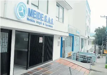 Maestros siguen en vueltas por salud - PressReader