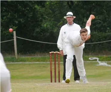 UTTLEY TAKES SIX WICKETS AS OAKS CLIMB UP TO THIRD - PressReader