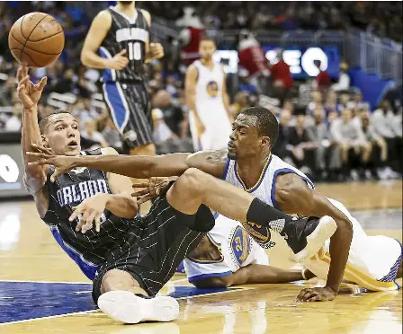 Curry breaks three-point record as Warriors beat Magic - PressReader