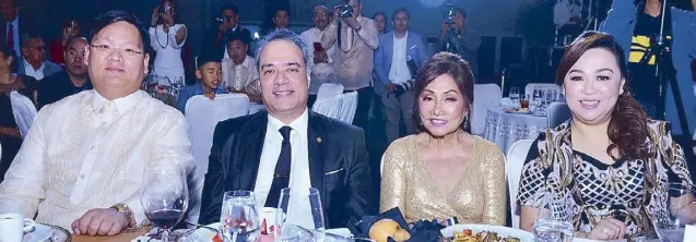 Modern Filipinian­a for a cause - PressReader