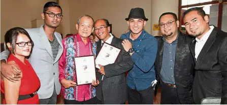 Honoured – man who lovingly raised 11 orphans - PressReader