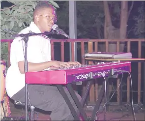 don’t make music to chase awards – Manana - PressReader