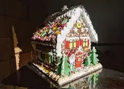 Bakery builds its legacy one gingerbrea­d house at a time - PressReader