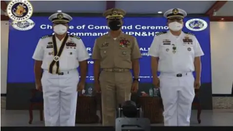 Navy headquarte­rs support group gets new commander - PressReader