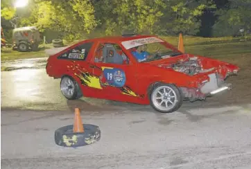 Saturday night slides - PressReader