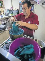 NAVIDAD HECHA DE MAÍZ Y PALMA - PressReader