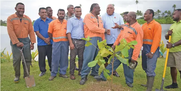 PRESIDENT JOINS NAVUA FOR CLEAN-UP CAMPAIGN - PressReader