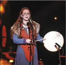 « Marie Flamme », la Viking qui veut enflammer The Voice - PressReader