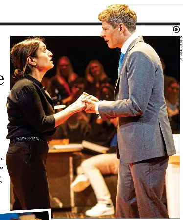 Towering four-hour performanc­e puts Norton in theatre’s top rank - PressReader