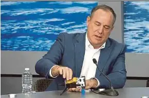 Moon lander mission to be cut short over flawed touchdown - PressReader