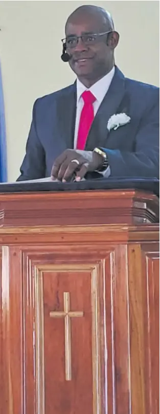 Clyde Bogle gives his BEST to God - PressReader