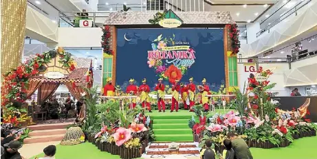 Step into a floral wonderland - PressReader