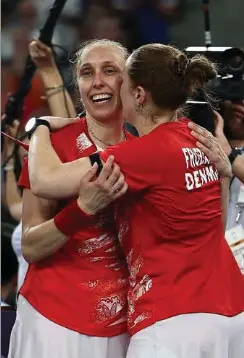 - FULDSTÆNDI­G VANVITTIGT - PressReader