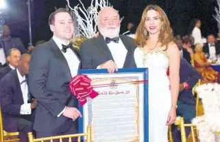 MoBay Chamber throws exquisite awards banquet - PressReader
