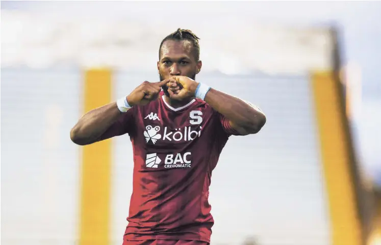 ‘S’ obligada a defender el liderato sin seis titulares - PressReader