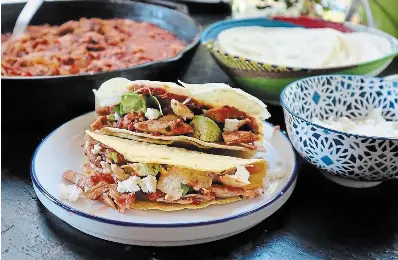 Chicken tinga tacos can feed a crowd - PressReader