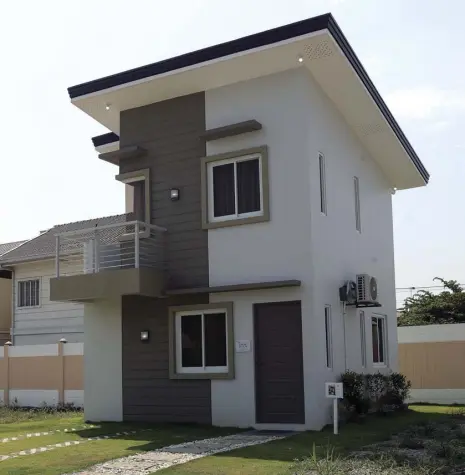 Two millennial businesswo­men ready to dominate Bulacan’s property industry - PressReader