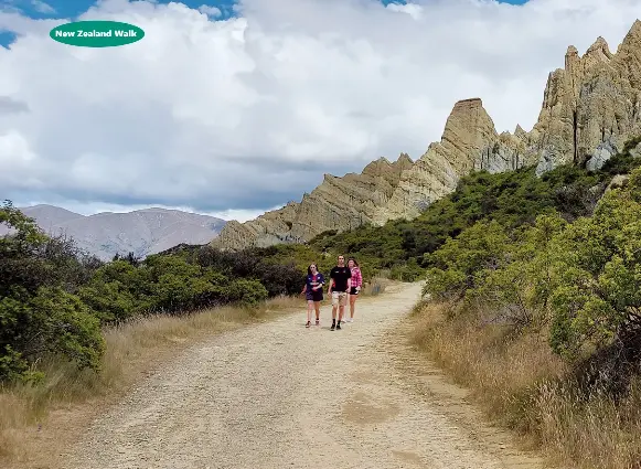 New Zealand Walk: Omarama’s Clay Cliff spectacu lar landscape - PressReader