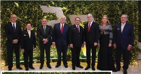 Héctor Valdez Albizu ofrece cena de gala a los miembros de la Junta ...