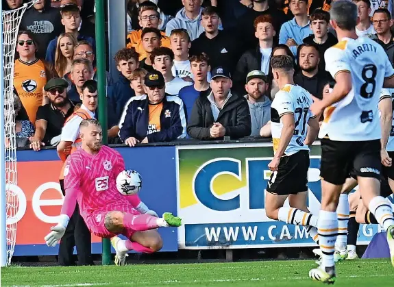 RIPLEY MAKES KEY INTERVENTI­ON AS VALE DRAW ON ROAD BEFORE SEALING ...