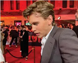 Why is Austin Butler still speaking in his Elvis voice? It could be a ...