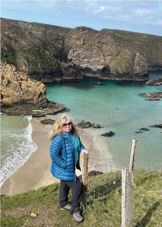 THE COASTAL CANVAS - PressReader