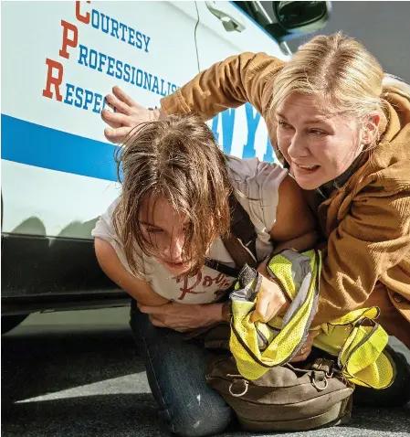 Hot shot Kirsten Dunst sizzles as war-torn America burns - PressReader