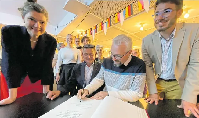 Die „schönen Pflanzen“feiern Europa - PressReader