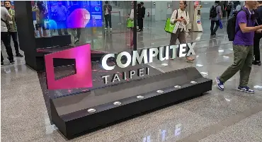 Show time! - PressReader