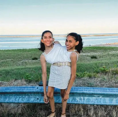 22-year-old US conjoined twins focus on living life to the fullest - PressReader