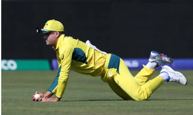 Alex Carey’s acrobatics lay foundation for Josh Inglis’ fireworks - PressReader