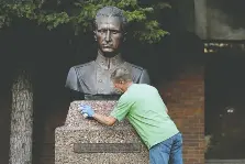 Nazi-linked monuments need to go: Jewish group - PressReader
