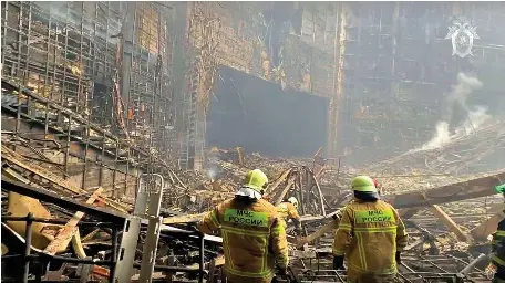 Russland trauert nach Terroransc­hlag mit vielen Toten - PressReader