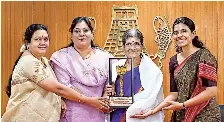 Women leaders in city swear to help the needy - PressReader