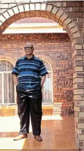 Legendary broadcaste­r boasts a glowing radio legacy - PressReader