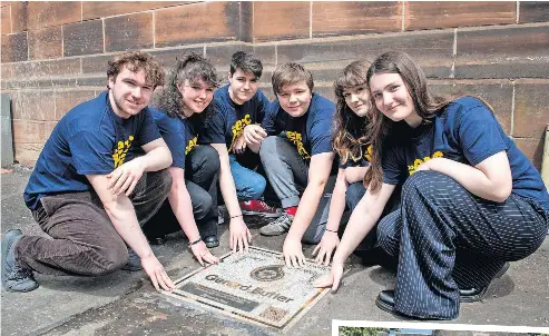 Stars are out with a hooray for Paisley - PressReader