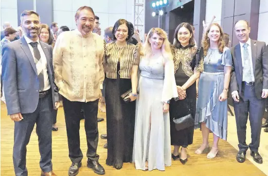 INDEPENDEN­CE, RESILIENCY HIGHLIGHTE­D IN AN EVENING OF CAMARADERI­E ...