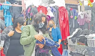 Prefieren catrinas y esqueletos - PressReader