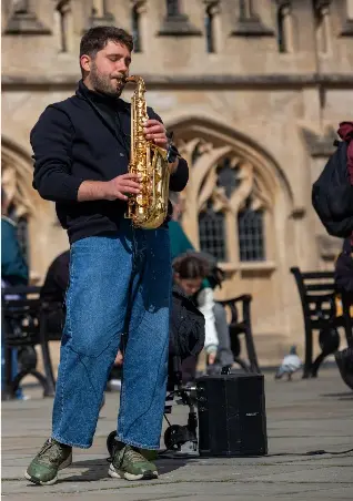 Shoot the beat on the street - PressReader