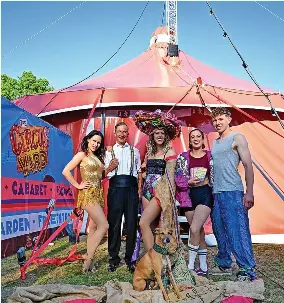 Homecoming for crazy cabaret star - PressReader