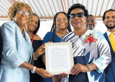 ‘Sister Make Up and Lipstick’ celebrated for 40 years in ministry despite no church grounds ...