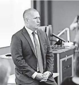 Sooners’ new AD Denny: ‘This guy’s a weapon’ - PressReader