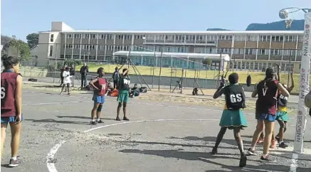 Fundani B 5, CHS u14A 7 vs Aliwal u14A 9, Fundani B 4 vs Aliwal B 13 ...