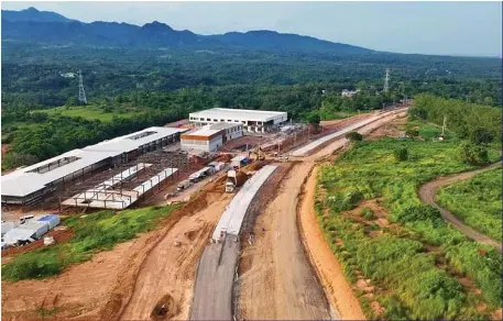 DPWH constructs road leading to Bataan sports training center - PressReader