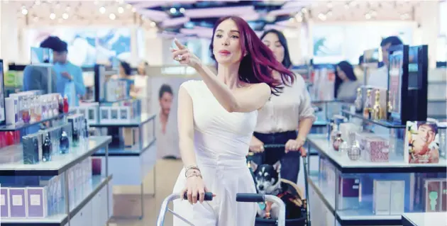 ‘I love finding everyday surprises at SM Store Makati,’ says a joyful Heart Evangelist­a ...