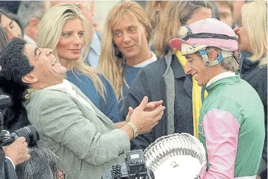 Los caballos y Maradona, un oasis alejado del tembladera­l - PressReader