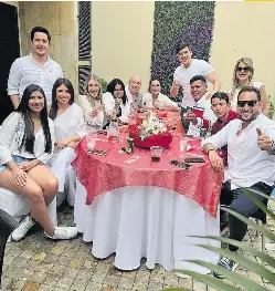 FIESTA NAVIDEÑA - PressReader