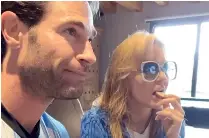 Celebran famosos el Mundial - PressReader