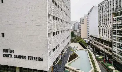 Prefeitura vai dar R$ 1 bi para retrofits no centro de SP - PressReader